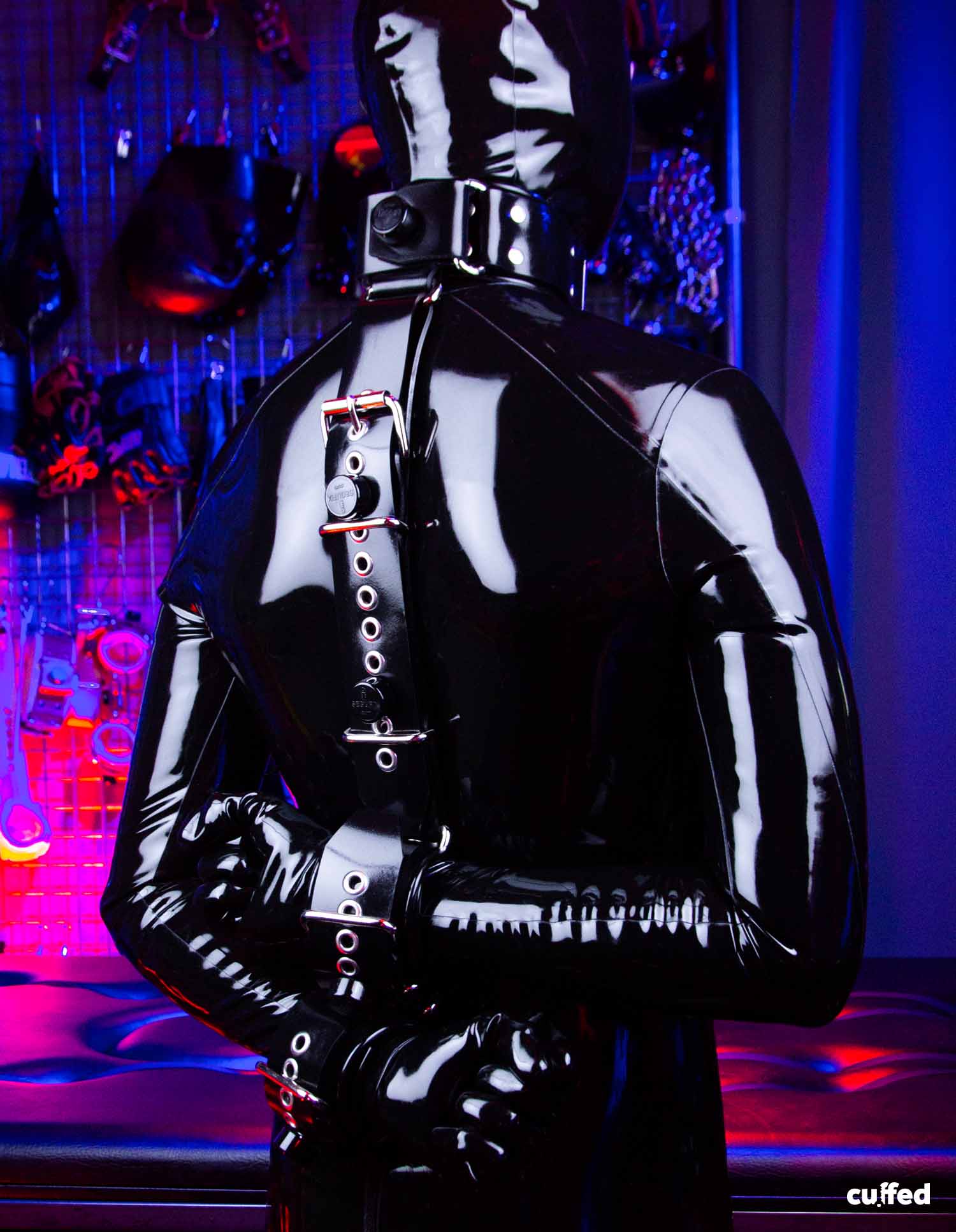 rubstraints: servant position – Cuffed Store