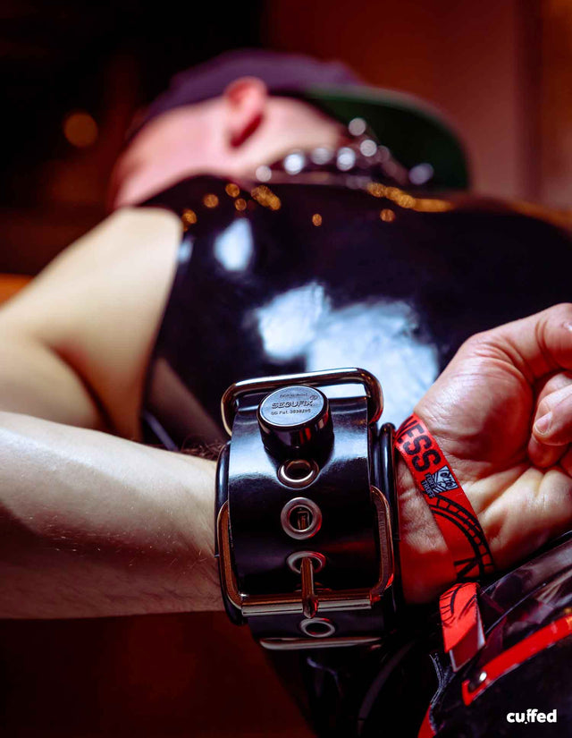 wrist rubstraints – Cuffed Store